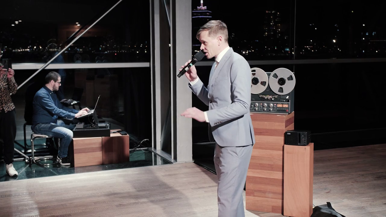 Wordless … at the End of History